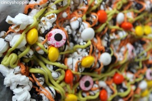Spooky Halloween Popcorn Recipe - CincyShopper
