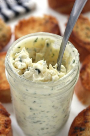 Easy Garlic Butter Spread - CincyShopper