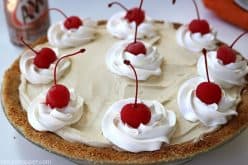 Easy Root Beer Float Pie - CincyShopper