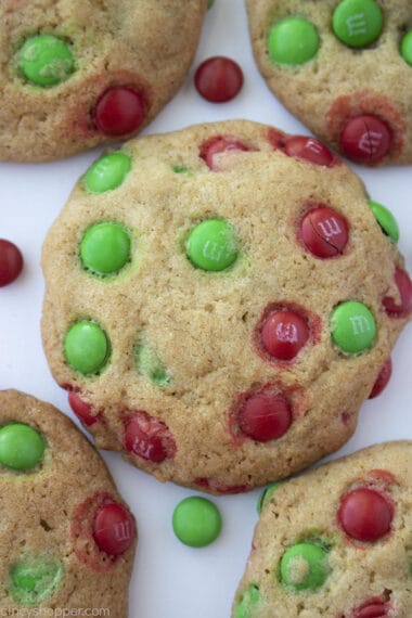 Santa's Favorite Christmas M&M Cookies - CincyShopper