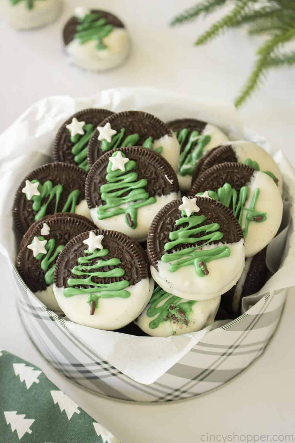 Christmas Oreos - CincyShopper