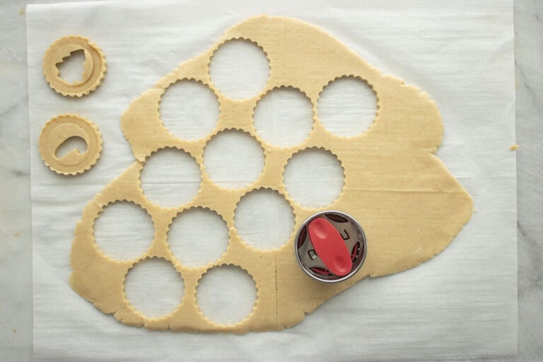 Linzer Cookies - CincyShopper